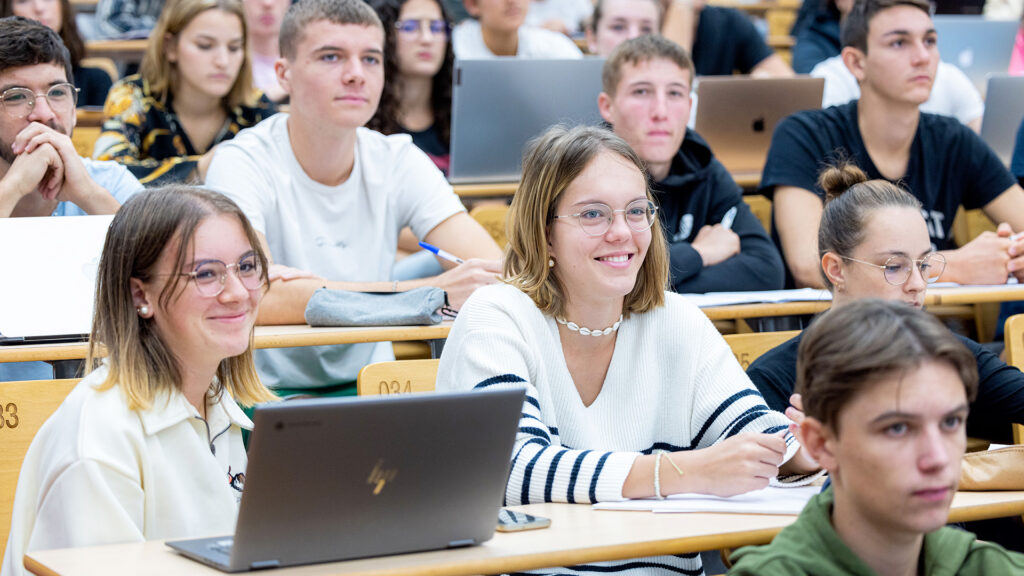 Accueil - Faculté des Sciences du Sport
